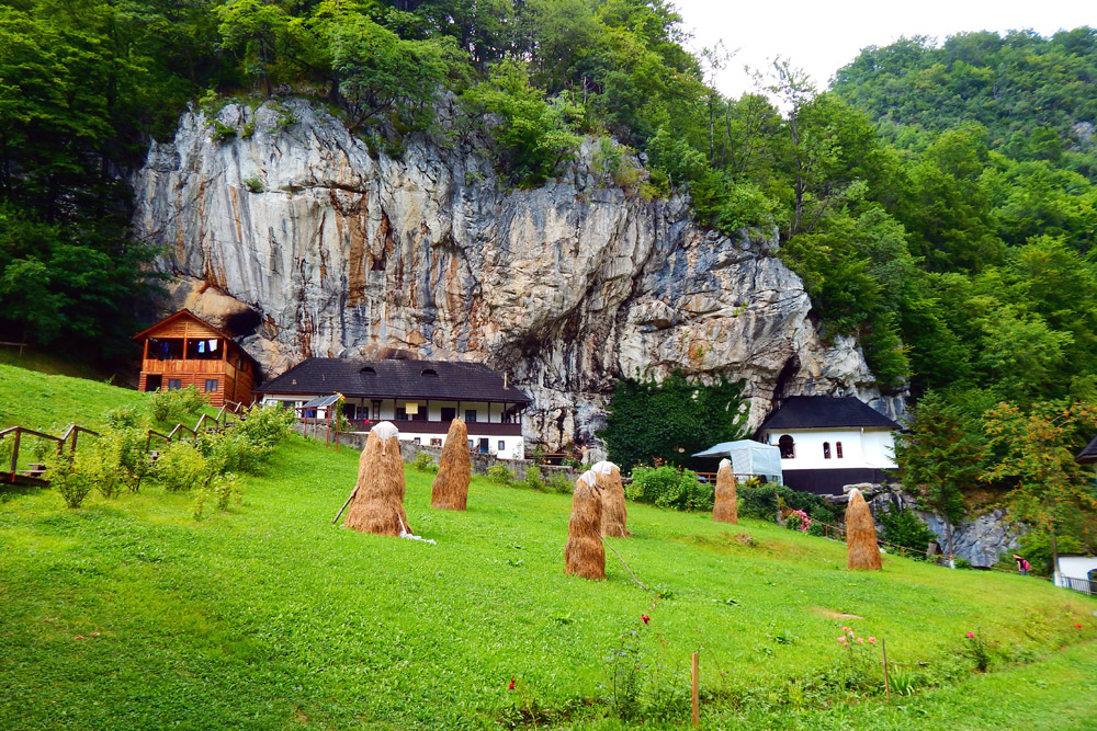 TOP 15 cele mai bune locuri de vizitat în județul Vâlcea ️