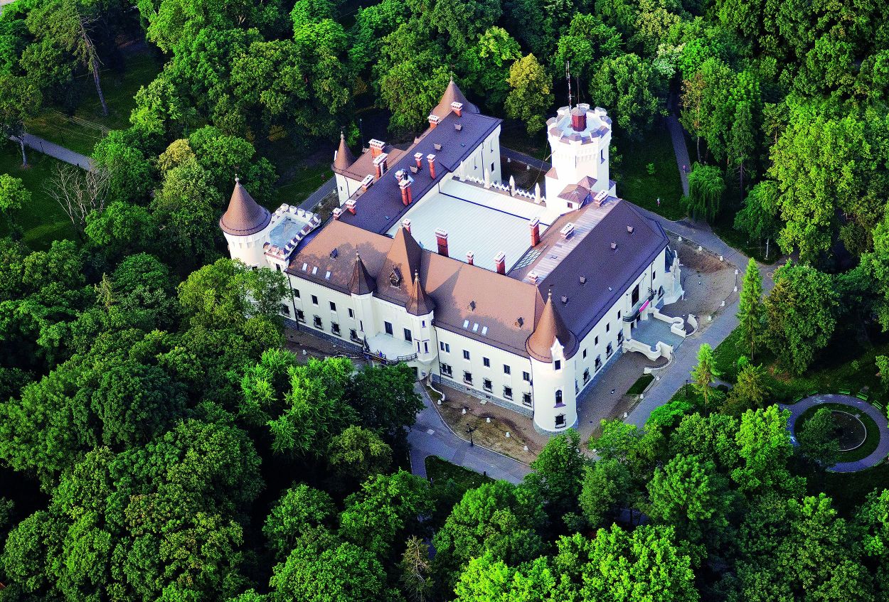 Am găsit 10 castele mai puțin cunoscute din România, pe care trebuie să ...