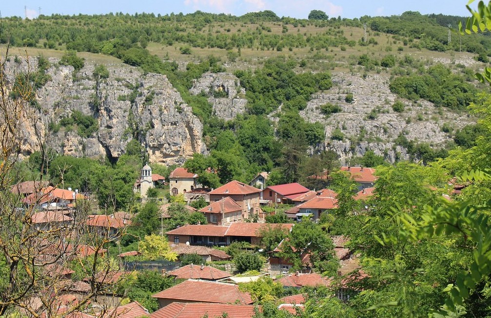 Top 10 Locuri de vizitat în Ruse într-un weekend ️