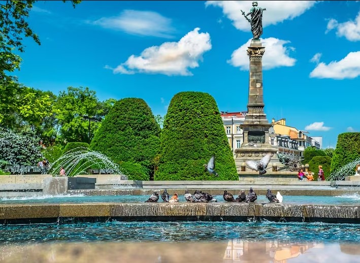 Top 10 Locuri de vizitat în Ruse într-un weekend ️