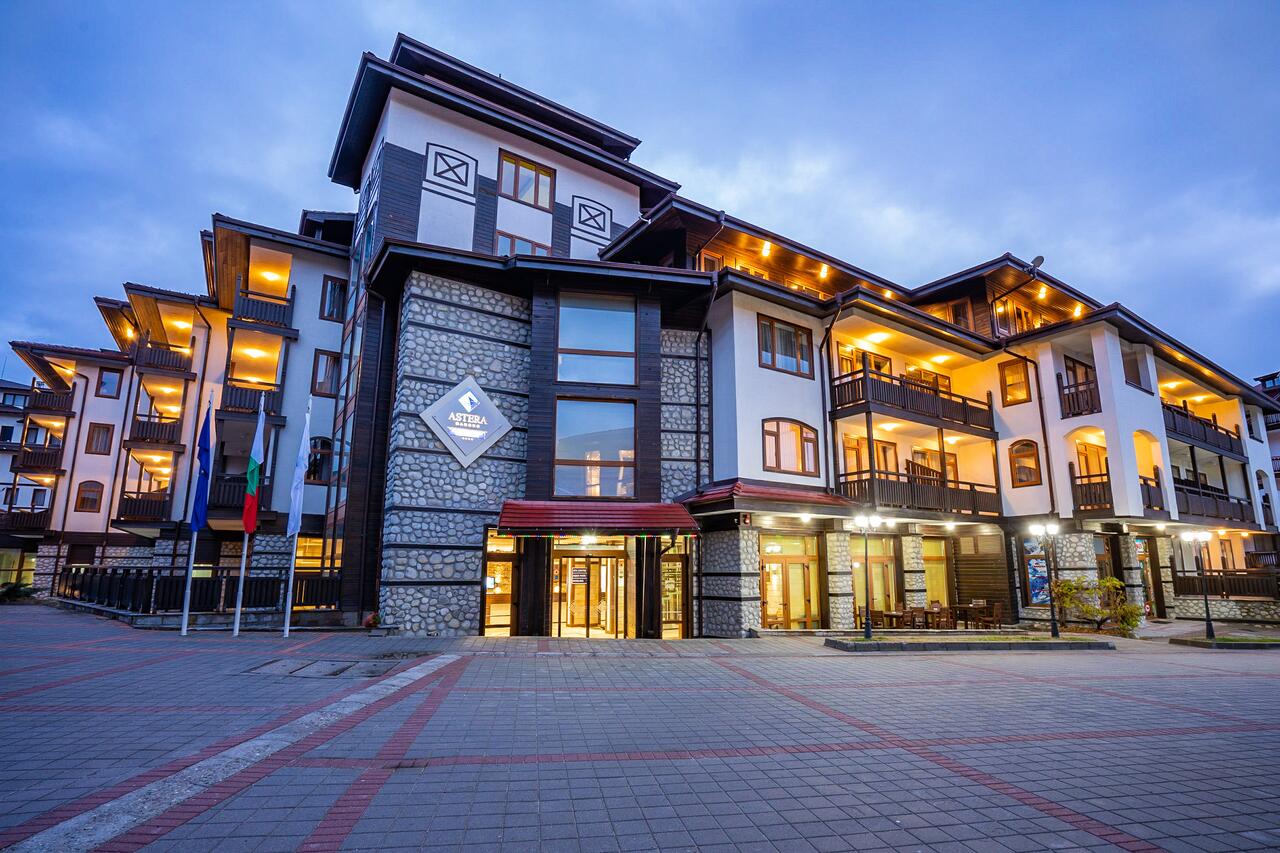 TOP 10 Hoteluri în Bansko cu piscină și Spa ️