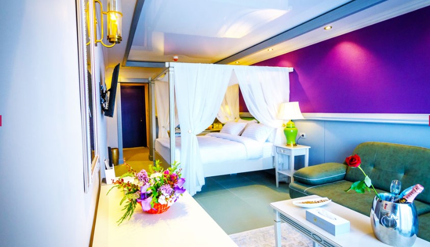 Phoenicia Blue View - Amfiteatru Belvedere Panoramic, Olimp, Romania ...