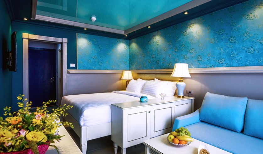 Phoenicia Blue View - Amfiteatru Belvedere Panoramic, Olimp, Romania ...